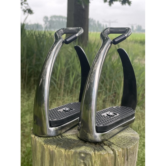 Safestyle XXL 90 degree Stirrups